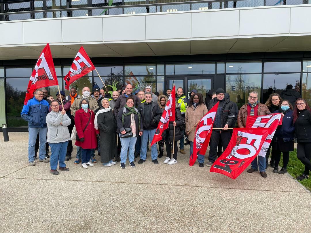 Interforum : grève-éclair à Tigery - Livres Hebdo